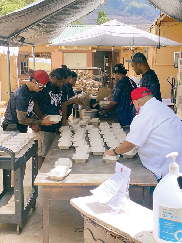 Feeding the community | News, Sports, Jobs - Maui News